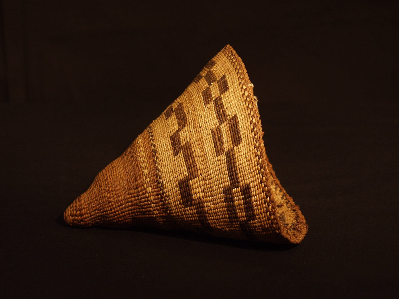 Klamath Basketry | Museum of Natural and Cultural History